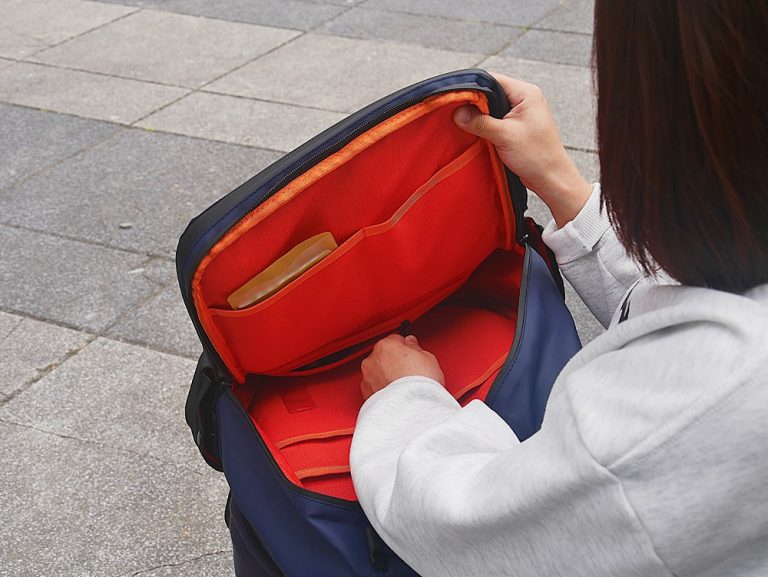 【生活開箱】74OUNCE Active極速快取包┃跳色收納不卡卡，極速感應每個瞬間┃ - / 郭郭的花東走跳生活